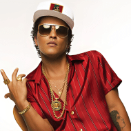 21 Iconic Raspy Voice Singers You Should Know - MicroCosmologist